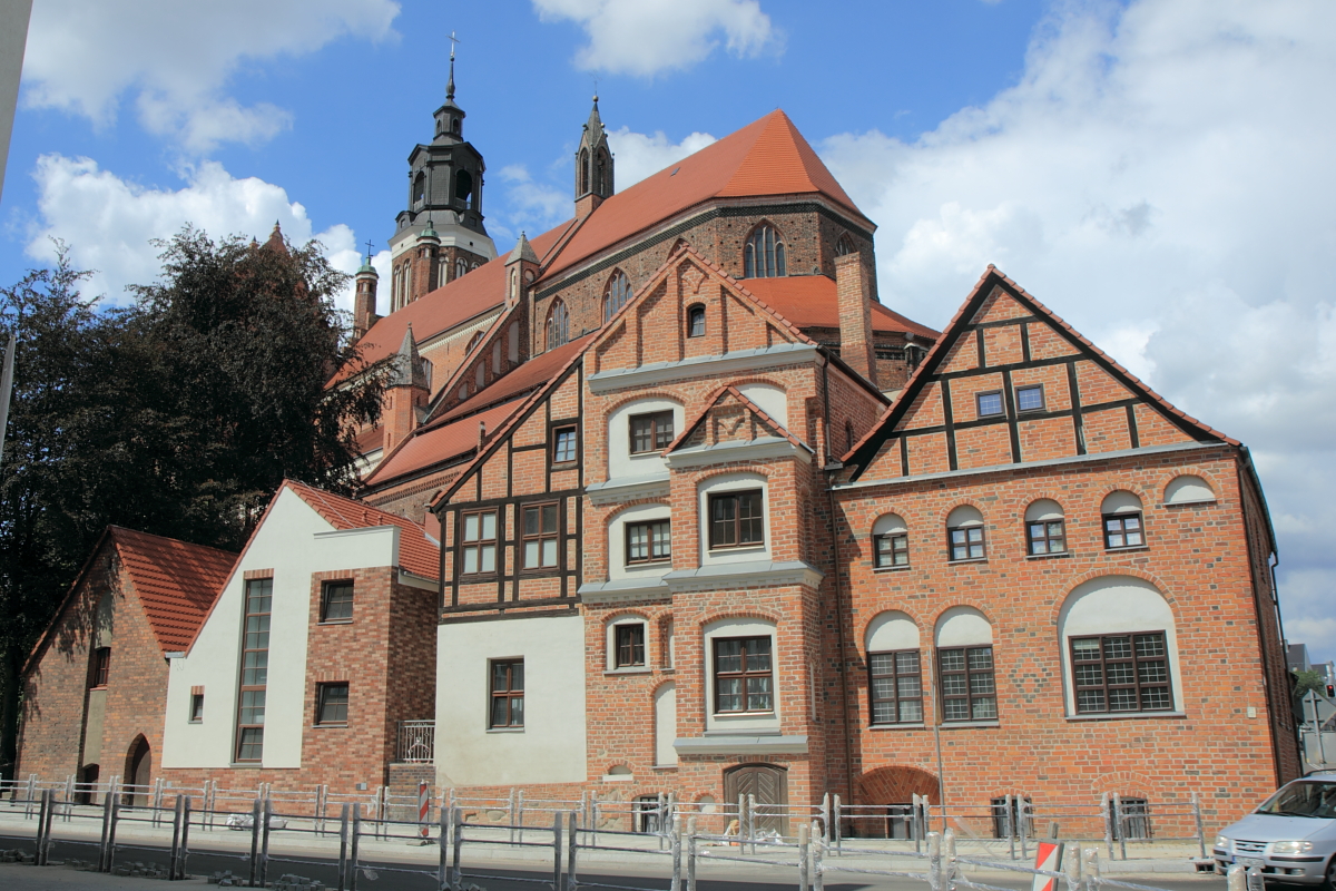 W poszukiwaniu najpiękniejszych miast 2 – Stargard unikalny – Fotowędrownik